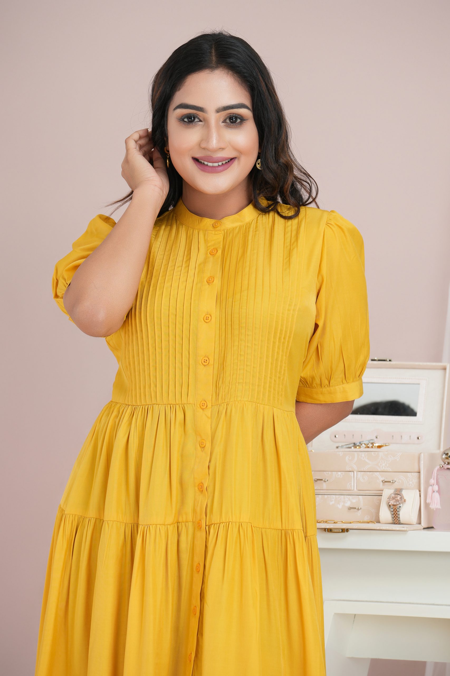 Pintuck Detailed Tiered Maxi Dress - La Vivente Pintuck Detailed Tiered Maxi Dress - La Vivente